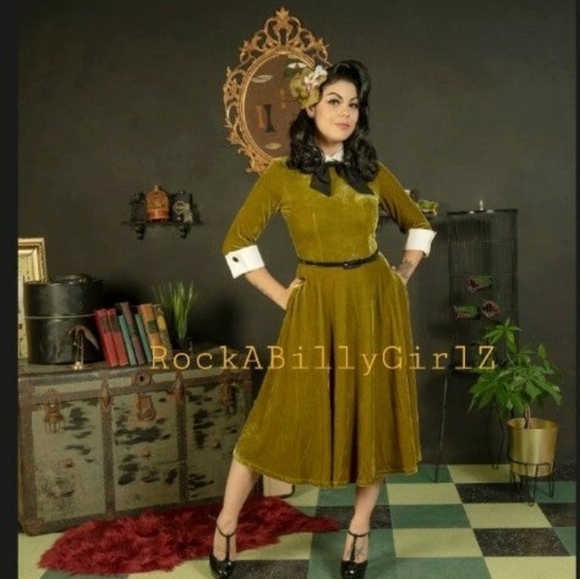 Tatyana | Dresses | Tatyana Maud Green Velvet Fitnflare Easter Cuffed ...